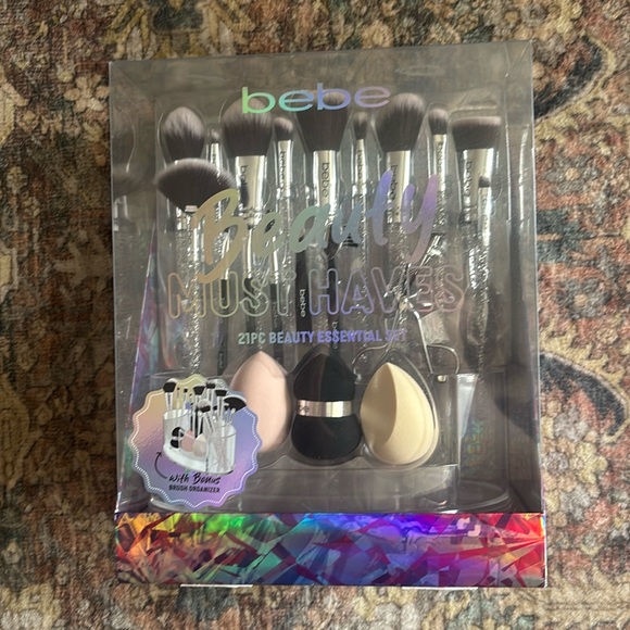 bebe | Makeup | Bebe 2 Pcs Beauty Essential Set | Poshmark
